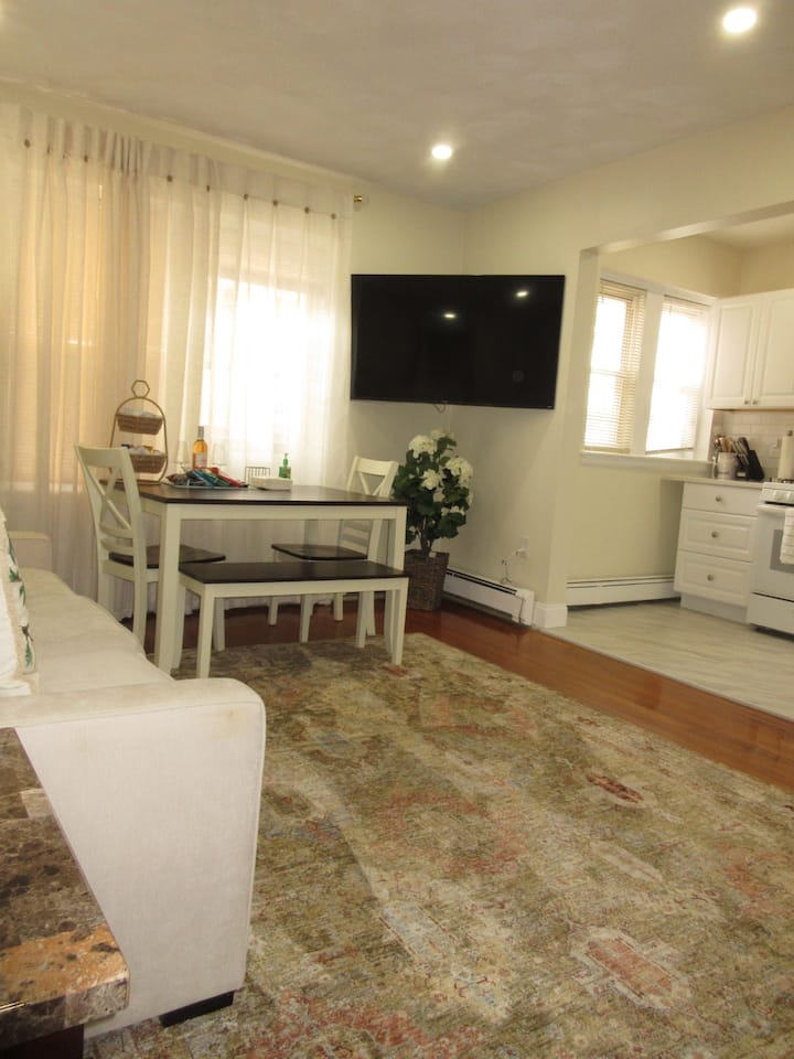 Stylish Spacious Close To Salem 31 - Salem, MA