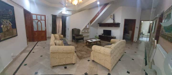 2 Br & 2-1/2 Ba Ground-floor Portion - Islamabad
