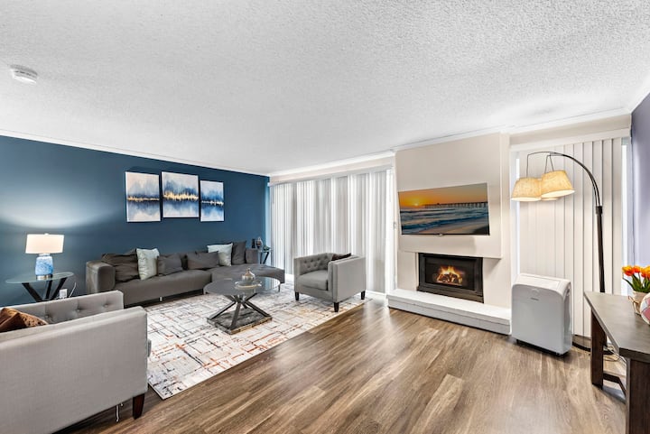 Spacious 3bed Newport Getaway - Newport Beach, CA