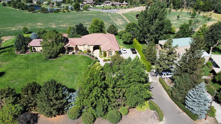 Walla Walla Wine Country Estate - Walla Walla, WA