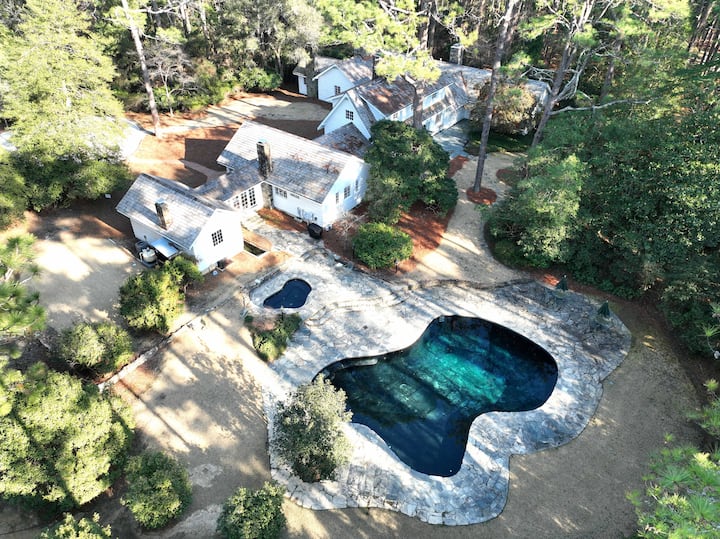 Historic Gated Luxury Estate 5ac Pinehurst Village - Pinehurst, NC