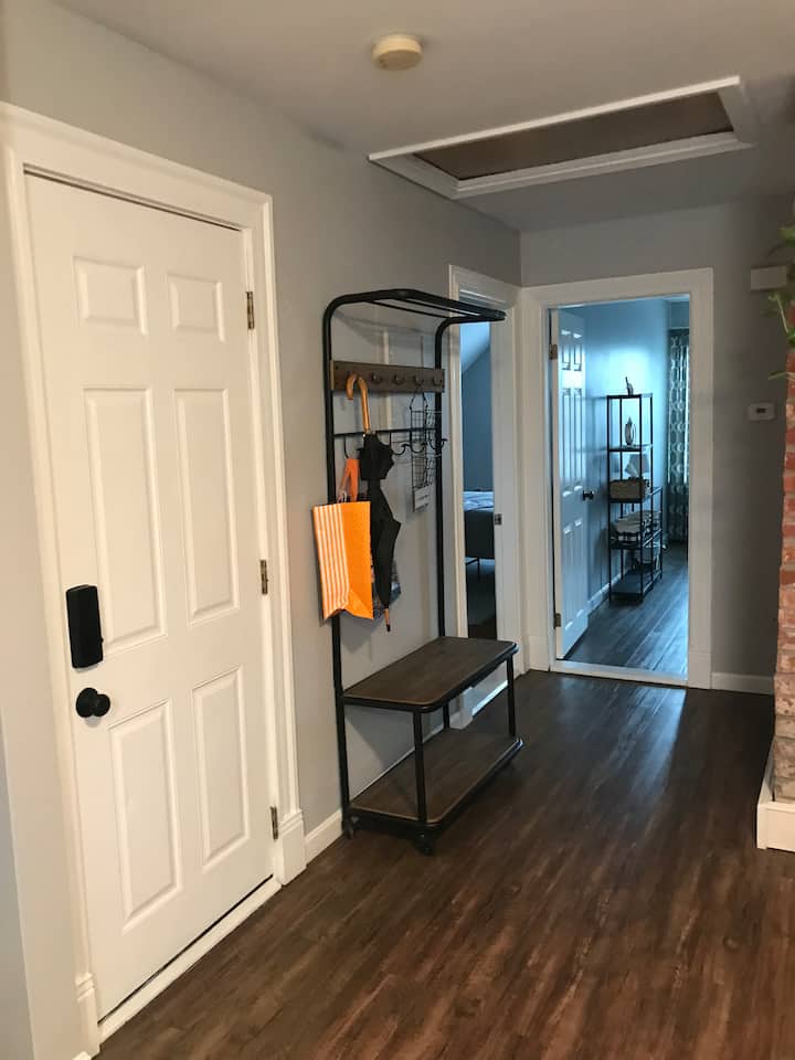 Full 2 Bedroom Apt In Warren Ri - Swansea, MA