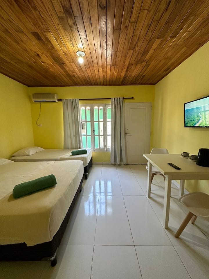Habitación Con Baño Privado En Costanera Ii - Puerto Iguazú