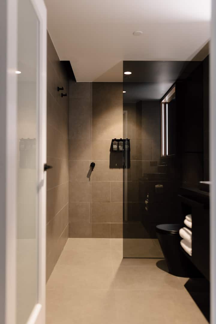 1 Bedroom Apartment - ニューカッスル