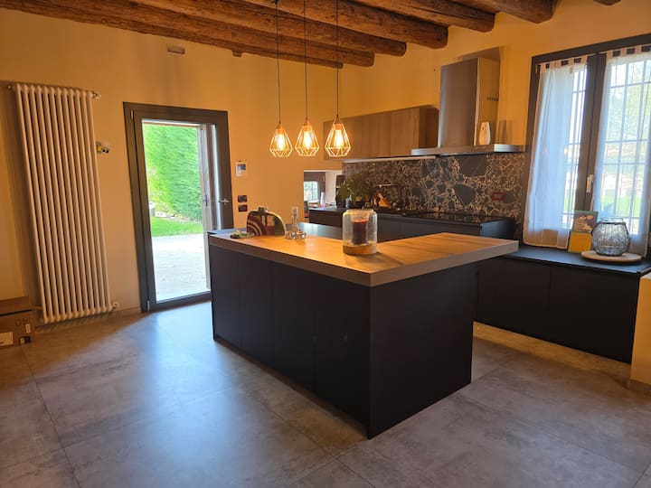 Porzione Di Rustico A Bassano Dg - Bassano del Grappa
