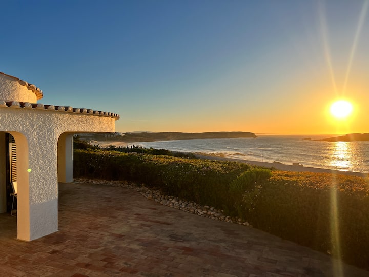 Authentic House With Breathtaking Seaview - Sagres