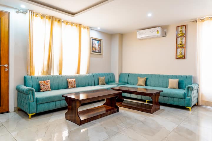 The Solitaire (Luxury Penthouse) - Varanasi