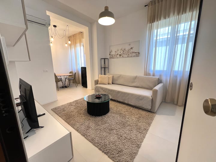 Modern 2-room Apt • 90m From The Sea, Free Parking - Rímini