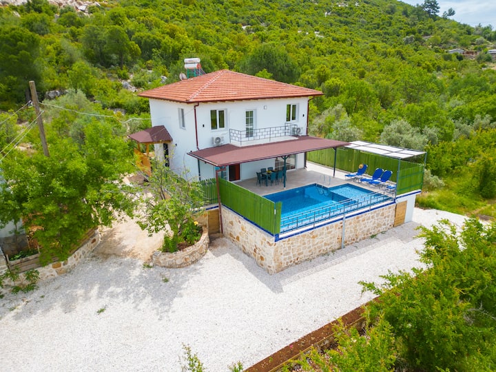 Villa Poyraz Size öZel Havuzlu - Kaş