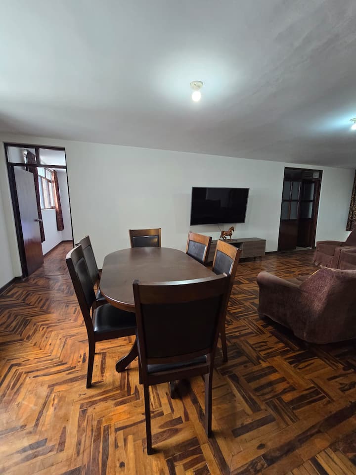 Departamento Céntrico, Amplio Y En Zona Segura - Cajamarca
