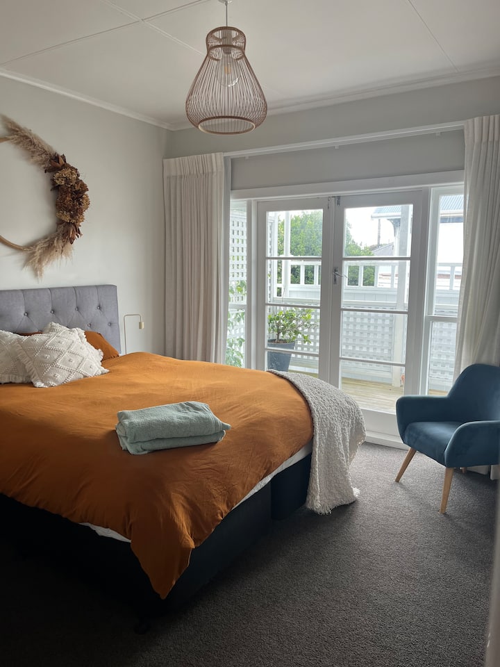Strandon Beach Villa - New Plymouth