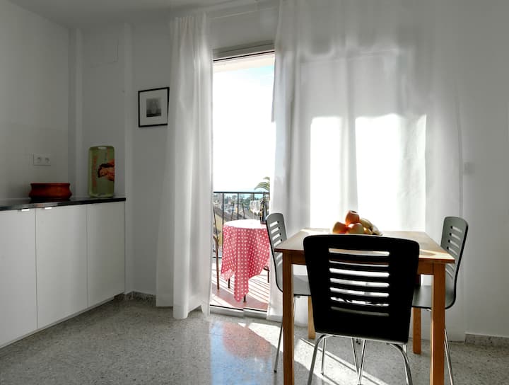 Apart. 3, Casa Malaga With Sea Views & Balcony - Málaga