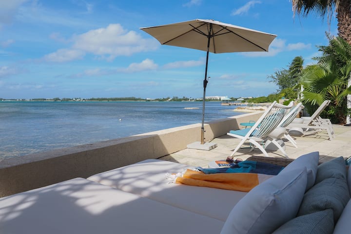 Oceanfront South Sound Home With Magical Sunsets! - 케이맨 제도