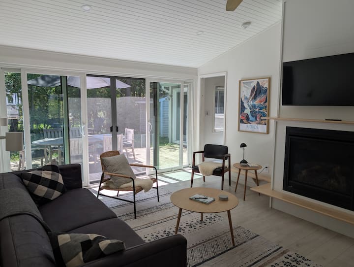 Hygge House In Southampton, Ontario - Southampton