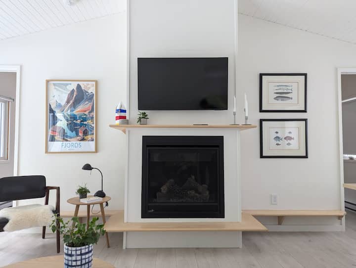 Hygge House In Southampton, Ontario - Southampton