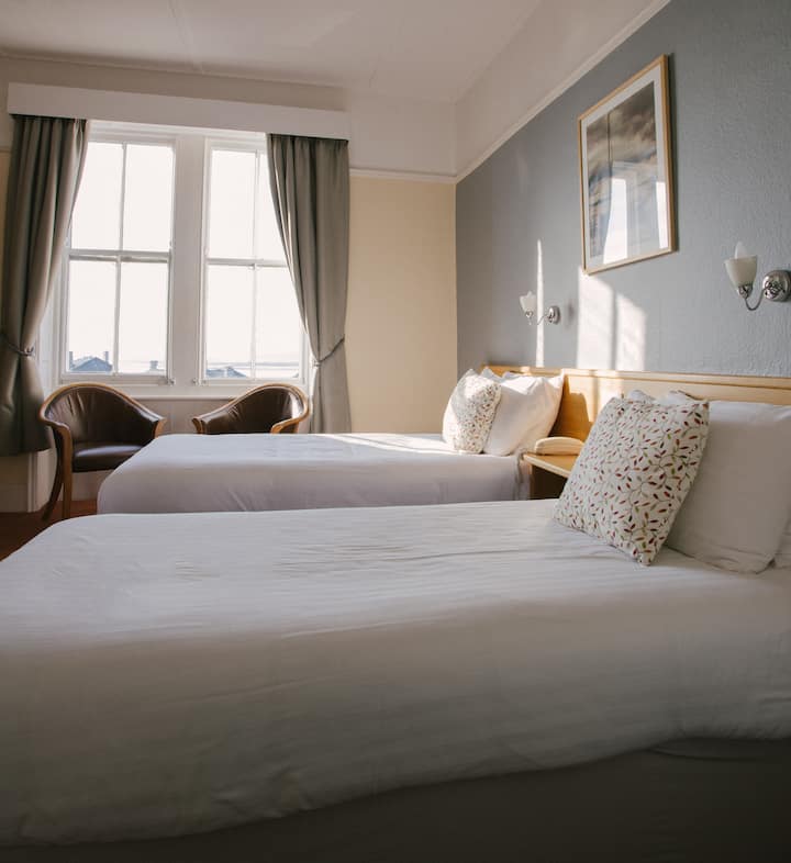 Twin Sea View At The Manor Hotel - Budleigh Salterton