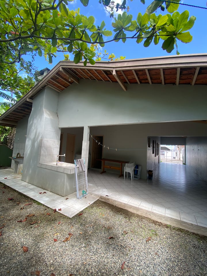 Casa Familiar Espaçosa | 5 Min Da Praia | Perequê - Pôrto Belo