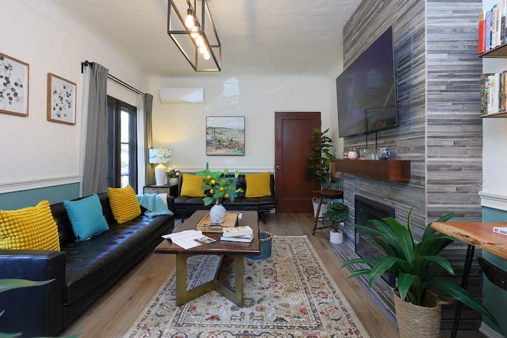 Ultimate Vacation Home 10 Mins Drive To Disneyland - Santa Ana, CA