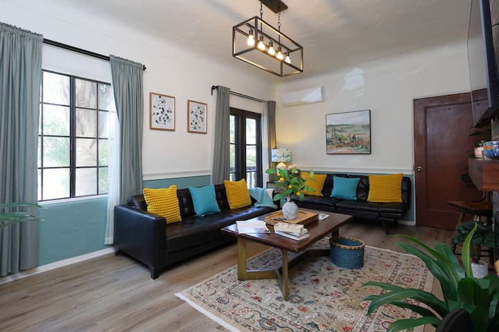 Ultimate Vacation Home 10 Mins Drive To Disneyland - Tustin, CA