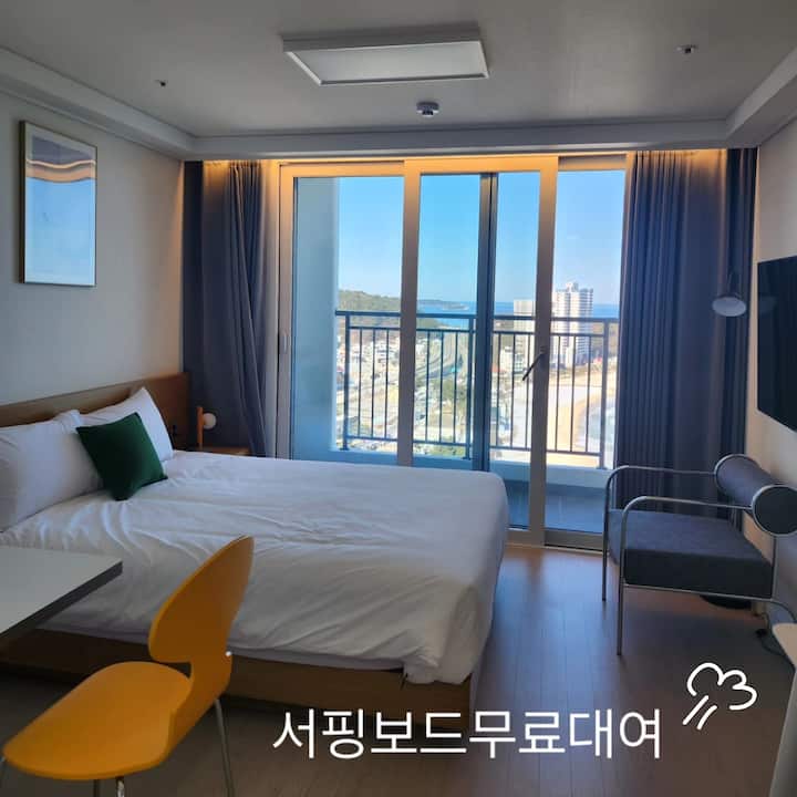 *양리단길 죽도해변Theo'cean>구피#12 #18층 고층오션뷰#키즈무료#4인 - Pyeongchang-gun