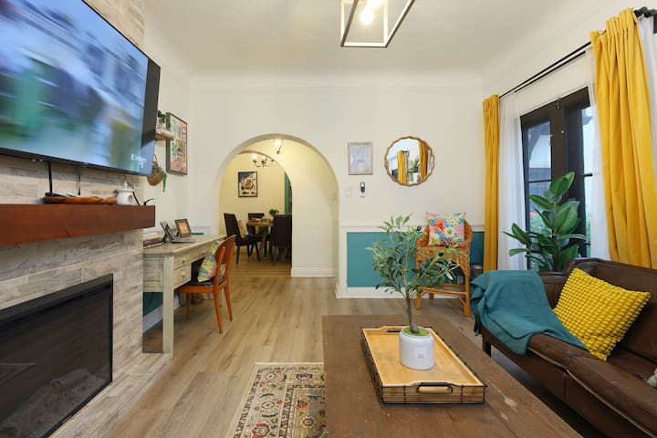 Vintage Coastal Charm 10 Mins. Drive To Disneyland - Tustin, CA