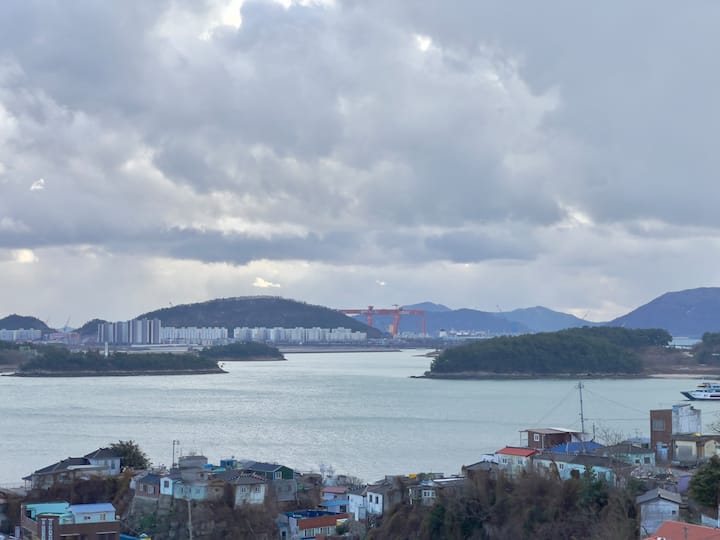 누스테이:오션뷰/목포역 목포항 인근 2층 독채 4인 숙소/루프탑/바베큐/연희네슈퍼/스타벅스 - Mokpo-si