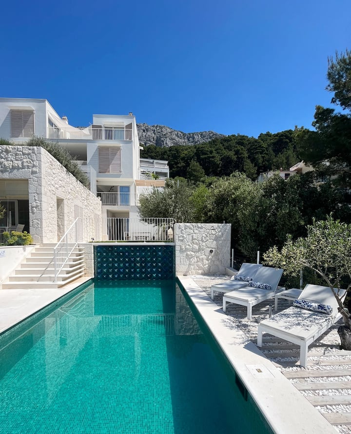 Superb Flat By The Sea Le Grand - Brela