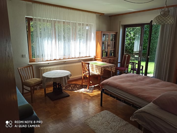 Zimmer, Sehr Ruhig, Mit Gartenzugang, Waldrandlage - Badenweiler