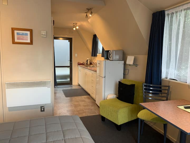 Bedsit Unit, Only 5 Minutes To Town - ニュージーランド クイーンズタウン