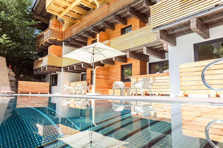 Suite For Up To 6 People & Wellness Area - Saalbach