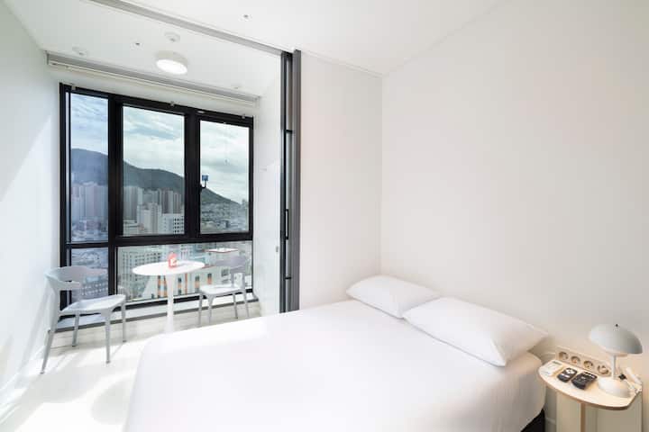 Gemstay / 6종 Ott 무료 시청 / 연박 할인 / 더블 침대 #취사 가능 - Busan