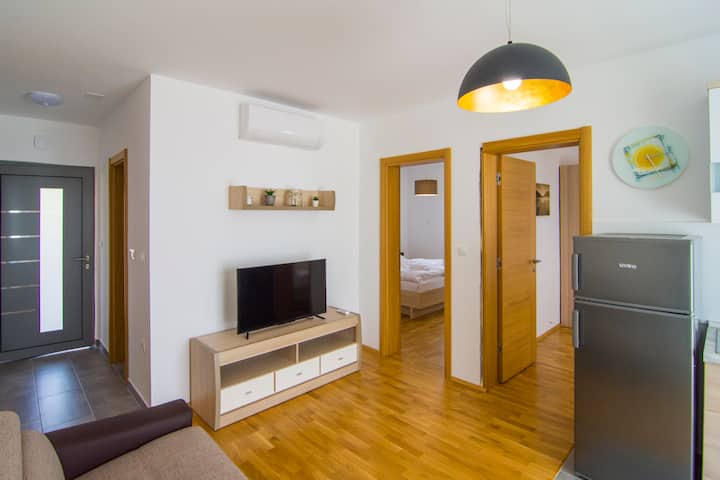 Villa Nikola -Big Terrace 3 - Brač