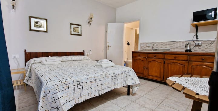 Self-contained Room With Aircond - Siniscola