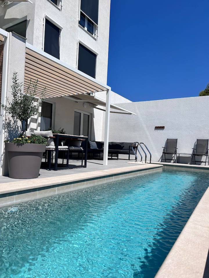 Etage Lägenhet Lavender/ 4 Dubbelrum  & 3 Badrum - San Pietro della Brazza