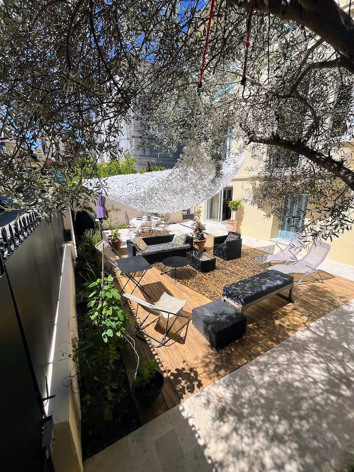 Rez De Jardin Terrasse Climatisé Au Cœur De Nice - Carros