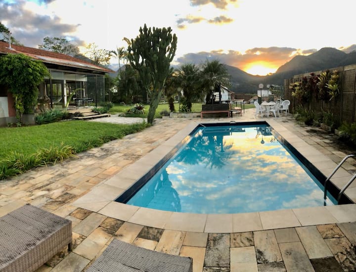 Casa Com Vista Deslumbrante, Natureza E Conforto! - Nova Friburgo