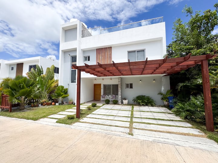 Villa Con Piscina Cerca De Todo - Punta Cana