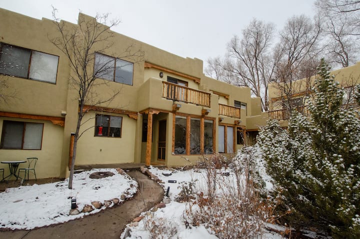 Cozy Townhome-walk To Taos Plaza - Taos, NM