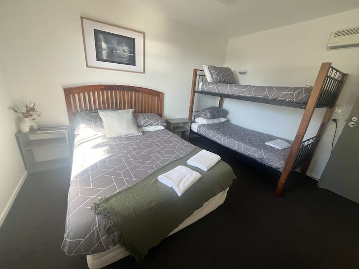 Kaikoura Seaside Lodge Room #3 - Kaikōura