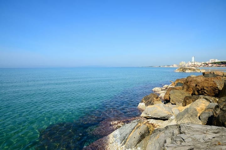 Quasi In Spiaggia - Casa Per 6 - Follonica