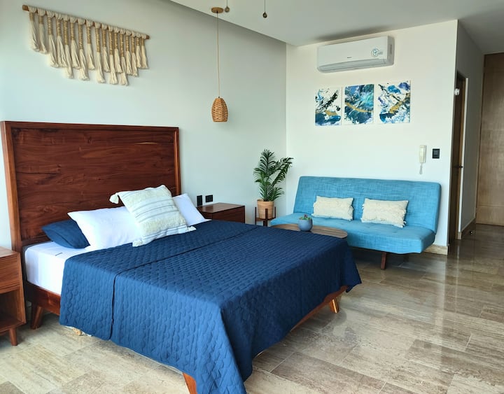 Gorgeous Studio! Gym, Parking, Laundry And Hottub - Playa del Carmen
