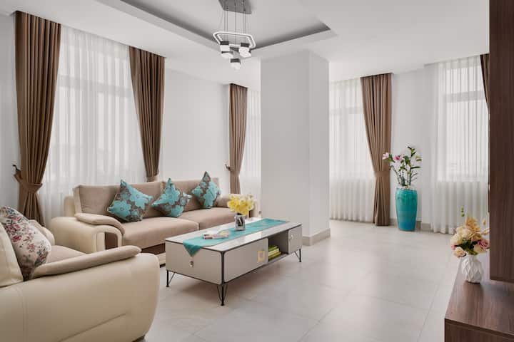 Enjoy In This Russian Market Penthouse 178m2 - Phnom Penh