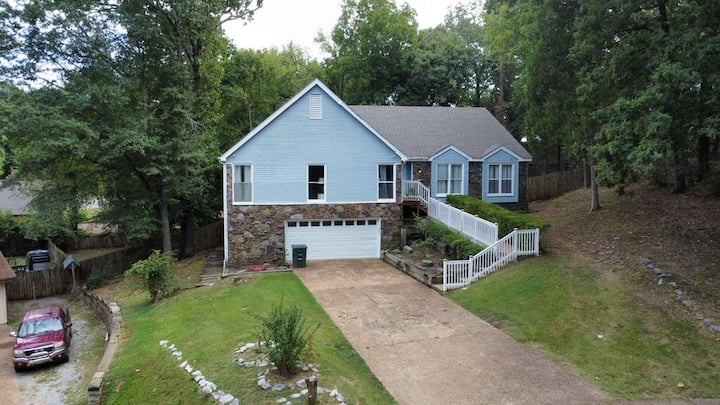 6 Br-charming & Comfort In A Quiet Neighborhood. - Lakeland, TN