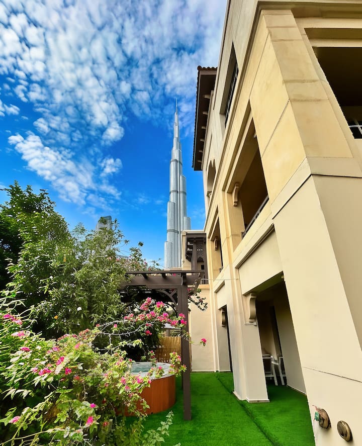 Tranquil Downtown Souk Al Bahar - Private Terrace - Dubai
