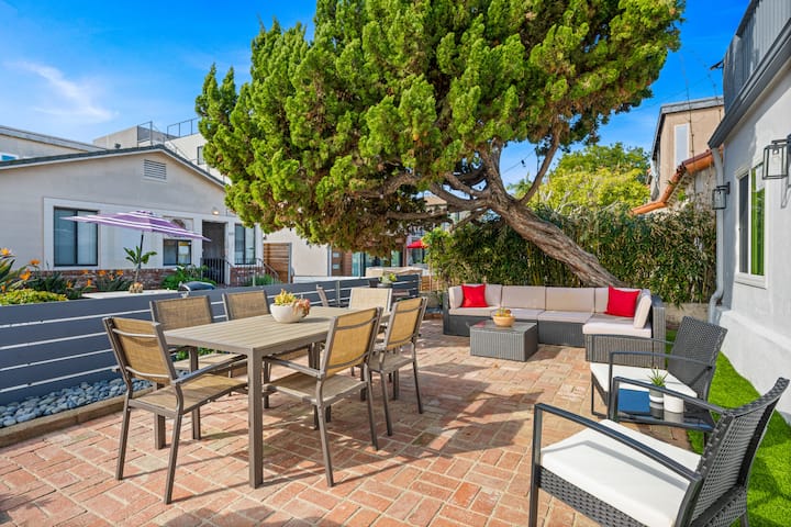 Bayside Beach House + A/c + 2 Car Garage + Balcony - Mission Beach - San Diego