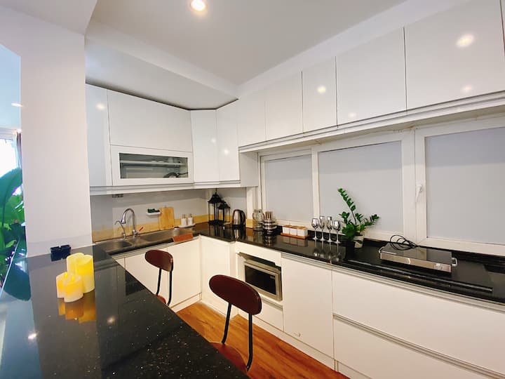 Oasis5*widebalcony*homecinema*bbq*bathtub - Hanoi