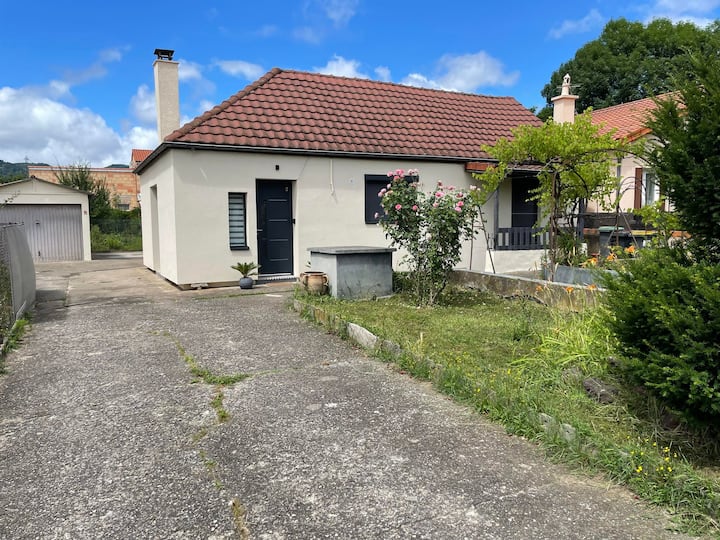 Maison Familiale Calme -Jardin -Proche Clermont-fd - Aubière