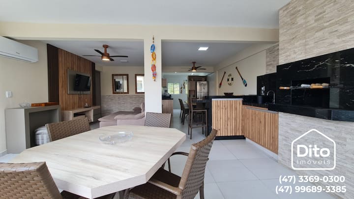 Lindo Apartamento No Centro De Bombinhas 131 - Bombinhas