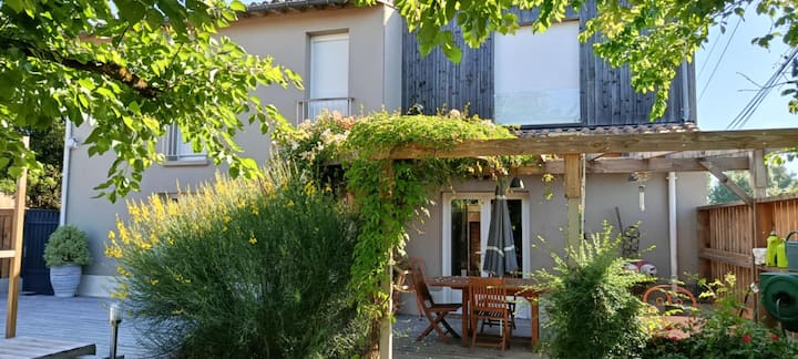 Maison Tout Confort Avec Jardin - Sainte-Luce-sur-Loire