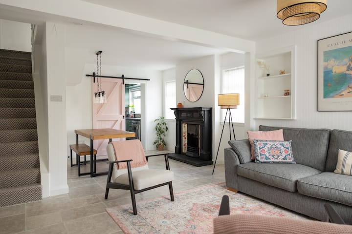 Dunluce Cottage - Coastal Haven - Portrush